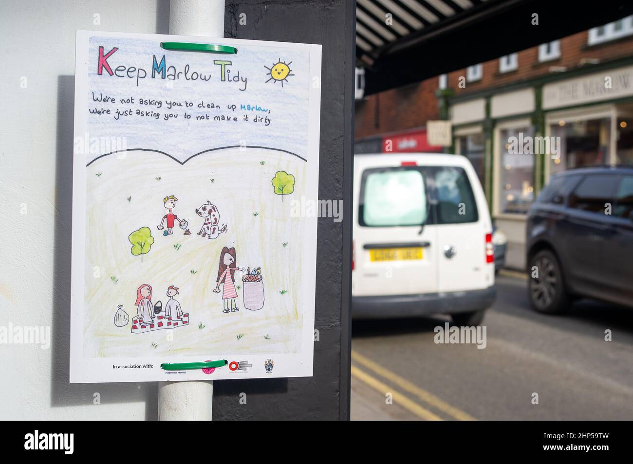 Marlow, Buckinghamshire, UK. 17th February, 2022. Keep Marlow Tidy ...