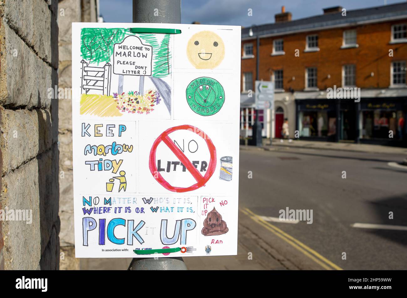 Marlow, Buckinghamshire, UK. 17th February, 2022. Keep Marlow Tidy ...