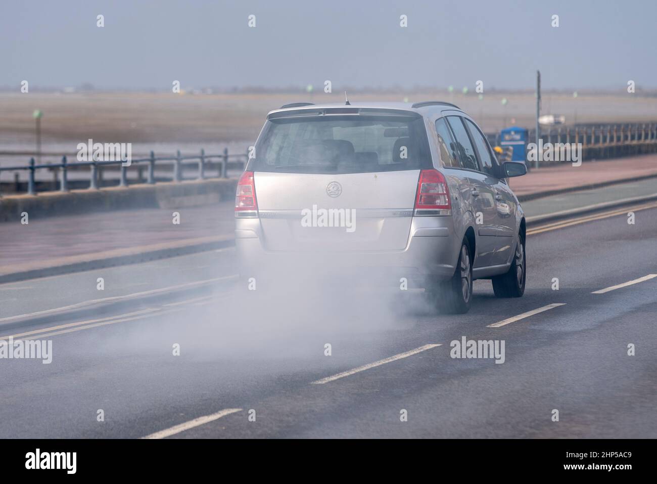 Old car exhaust pollution hi-res stock photography and images - Alamy