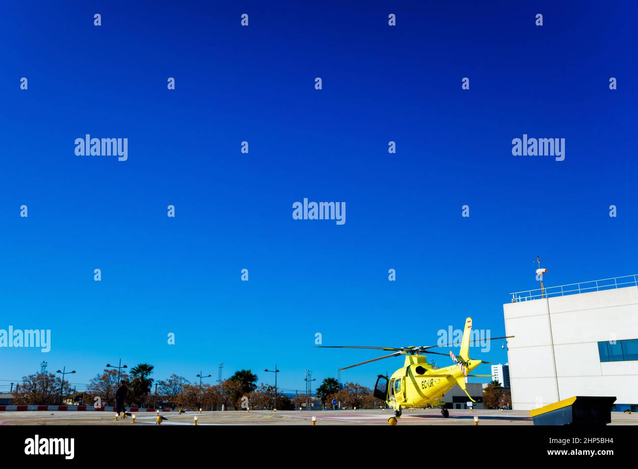 Medicalized helicopter hi-res stock photography and images - Alamy