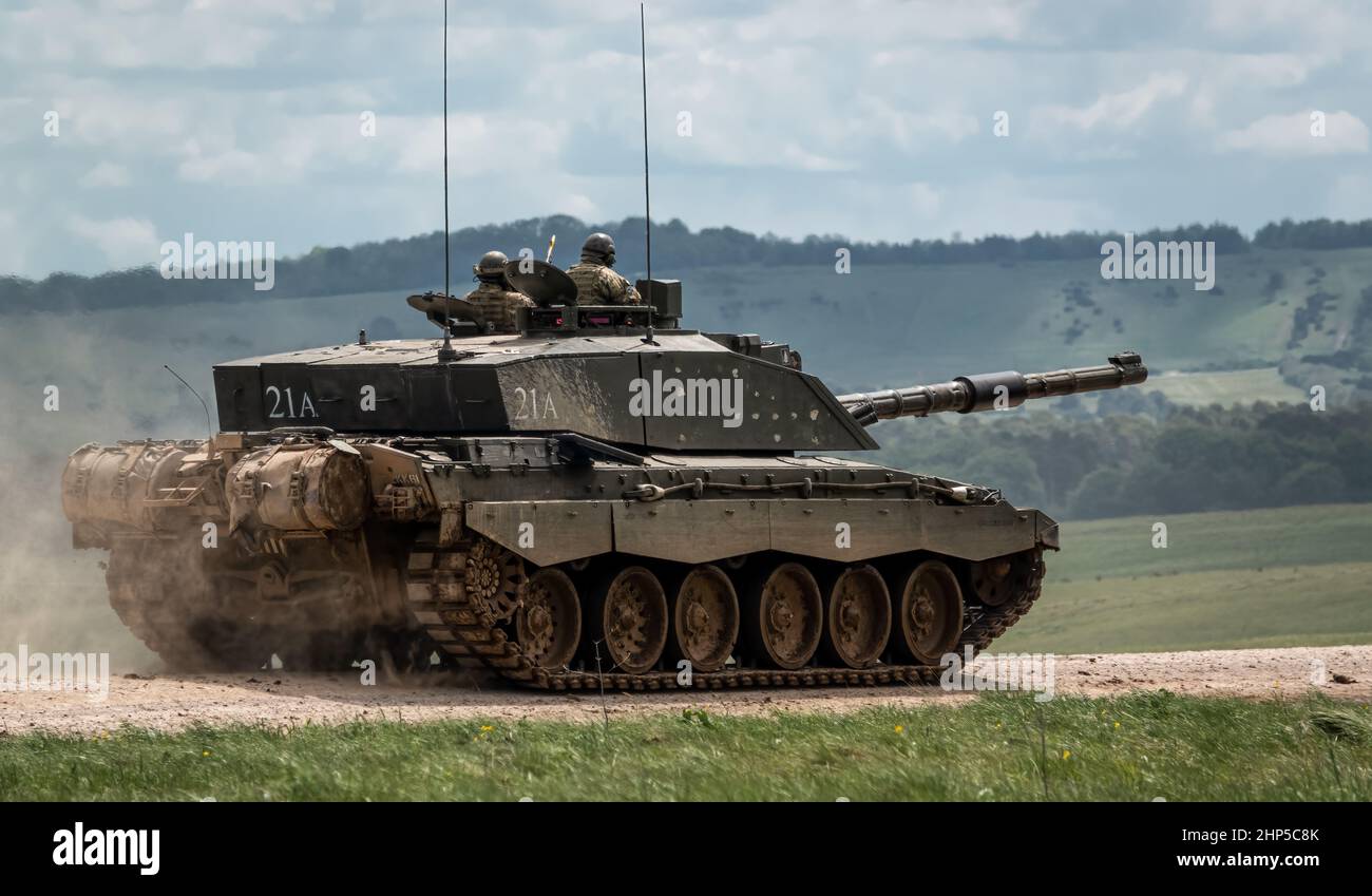 British army FV4034 Challenger 2 main battle tank in action on a ...