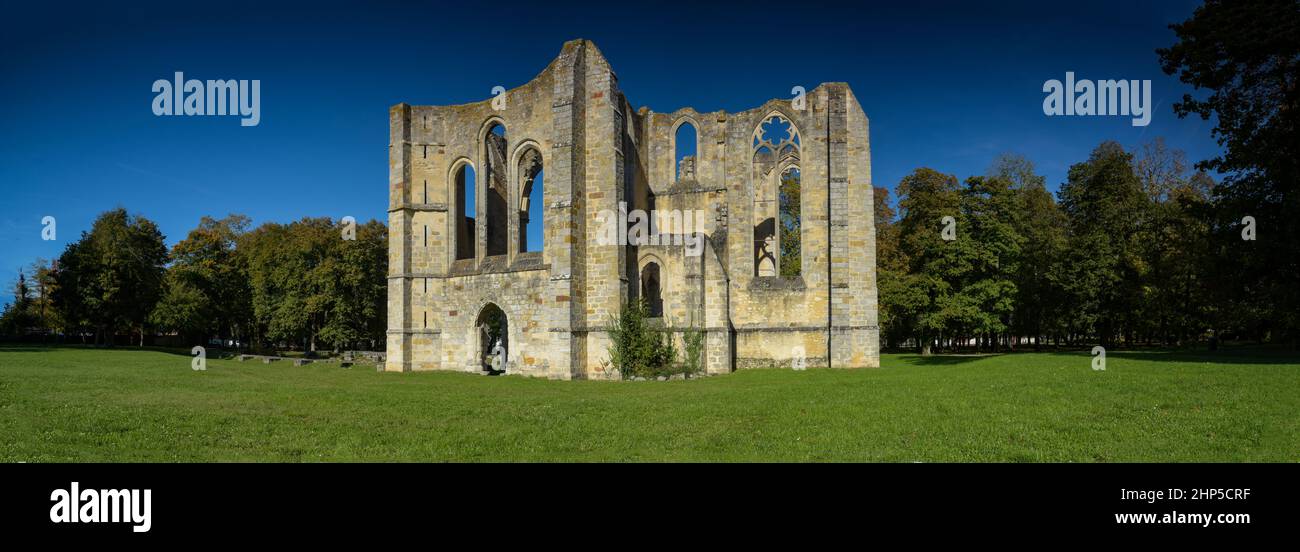 Ancient abbey panoramic view hi-res stock photography and images - Alamy