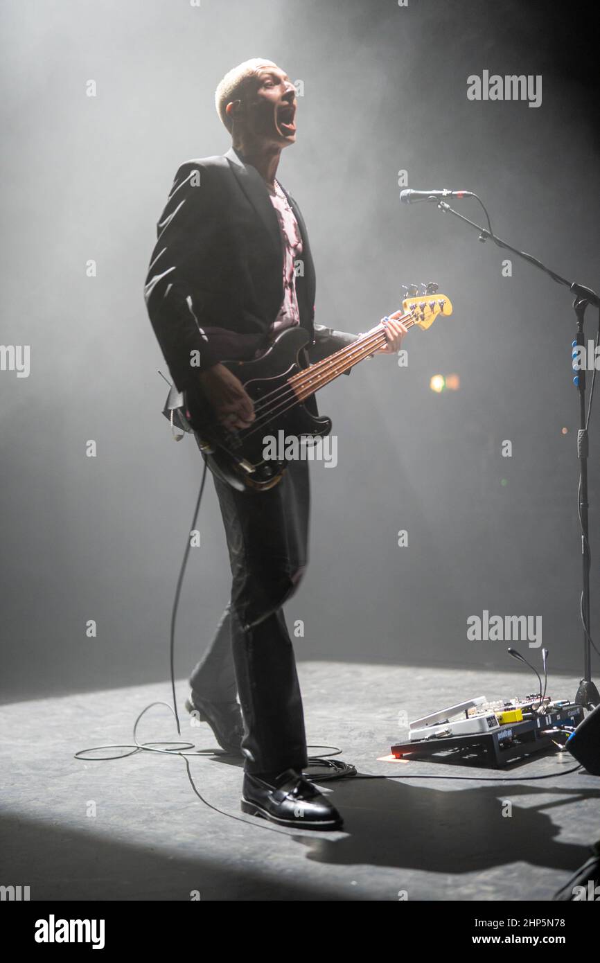 London, UK. February 18th, 2022. Theo Ellis of Wolf Alice performing ...