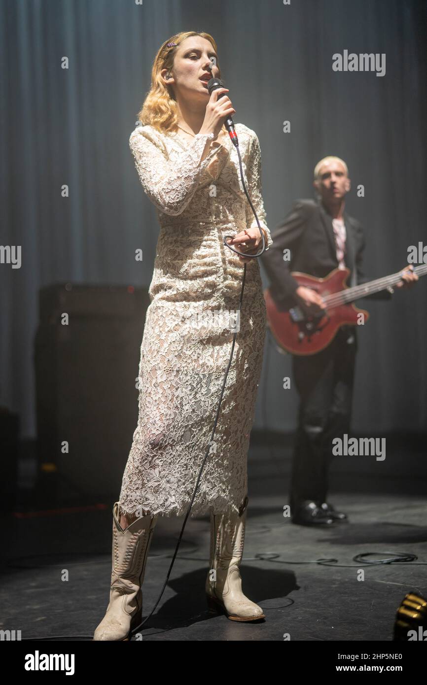 London, UK. February 18th, 2022. Ellie Rowsell of Wolf Alice performing ...