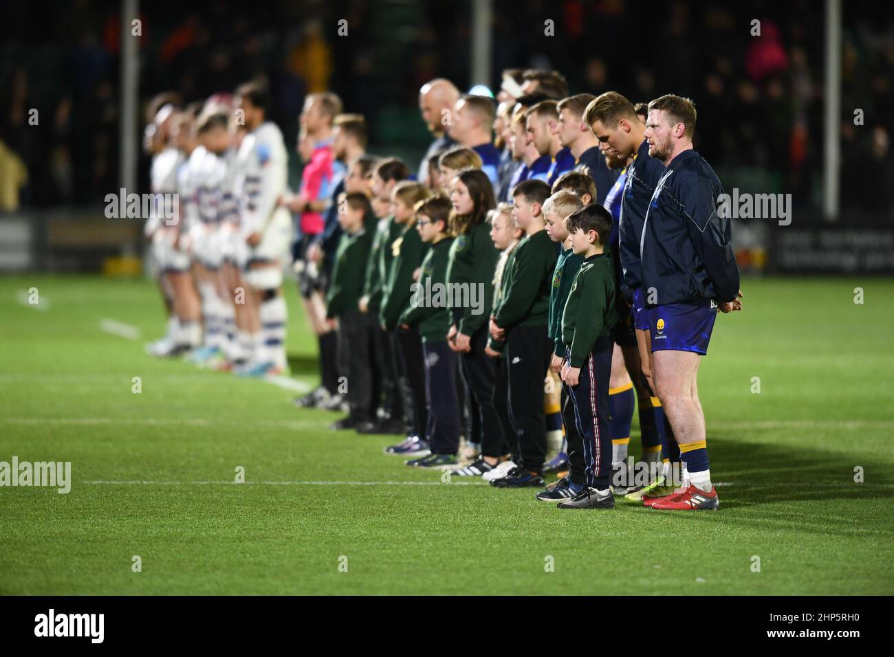 Worcester, UK. 18th Feb, 2022. The Worcester players and their mascots ...