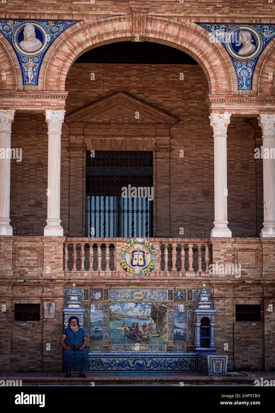 Photo of an old woman siting at the maria luisa park Stock Photo - Alamy