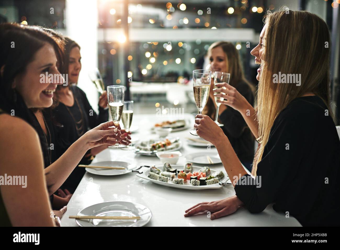 Group adults having dinner together hi-res stock photography and images ...