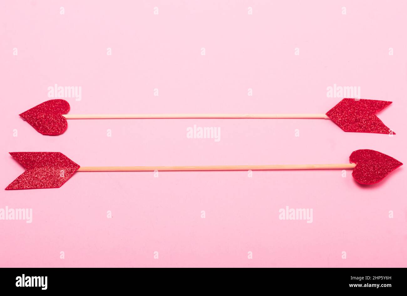 Arrows from the heart hi-res stock photography and images - Alamy