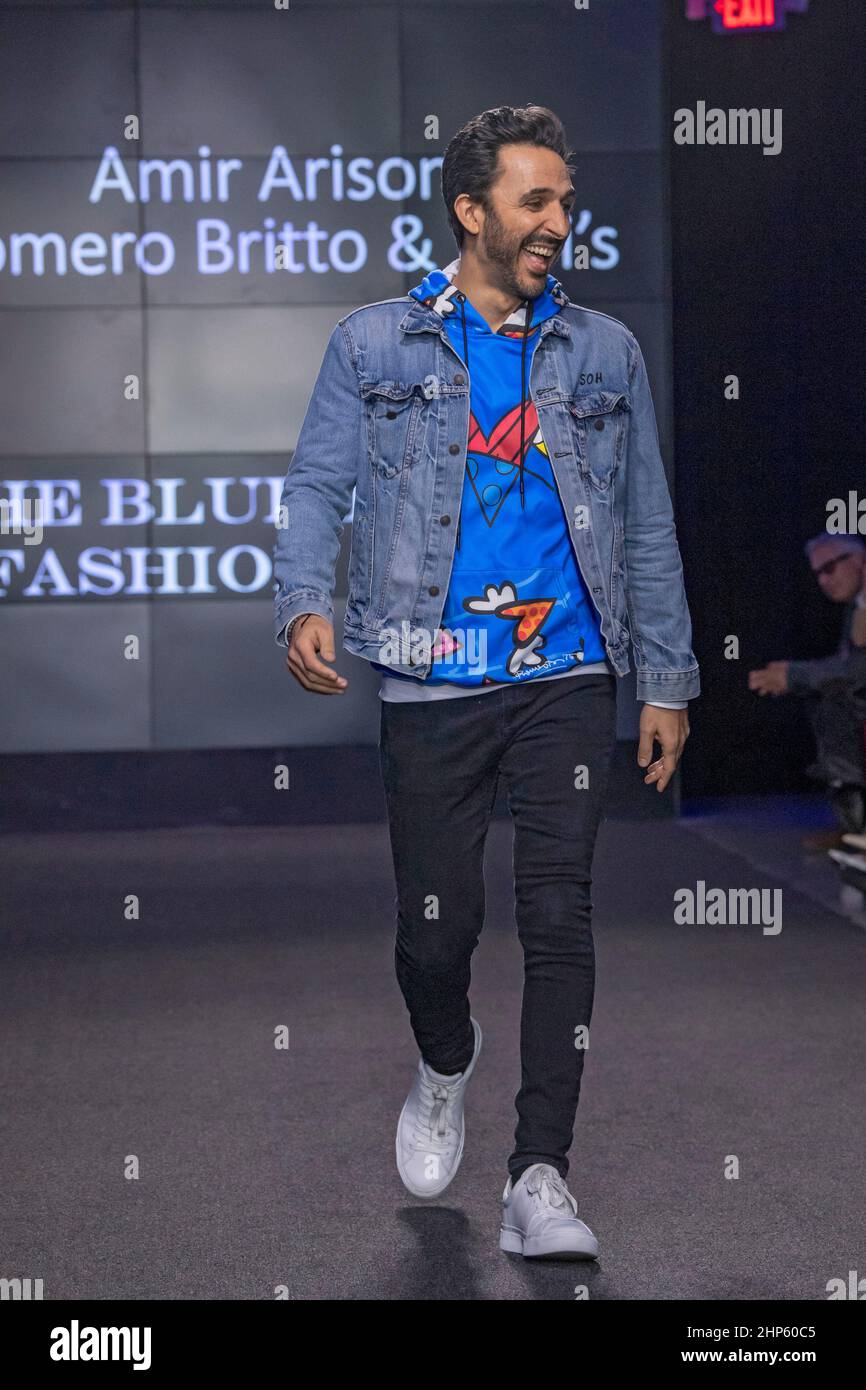 Romero britto hi-res stock photography and images - Alamy