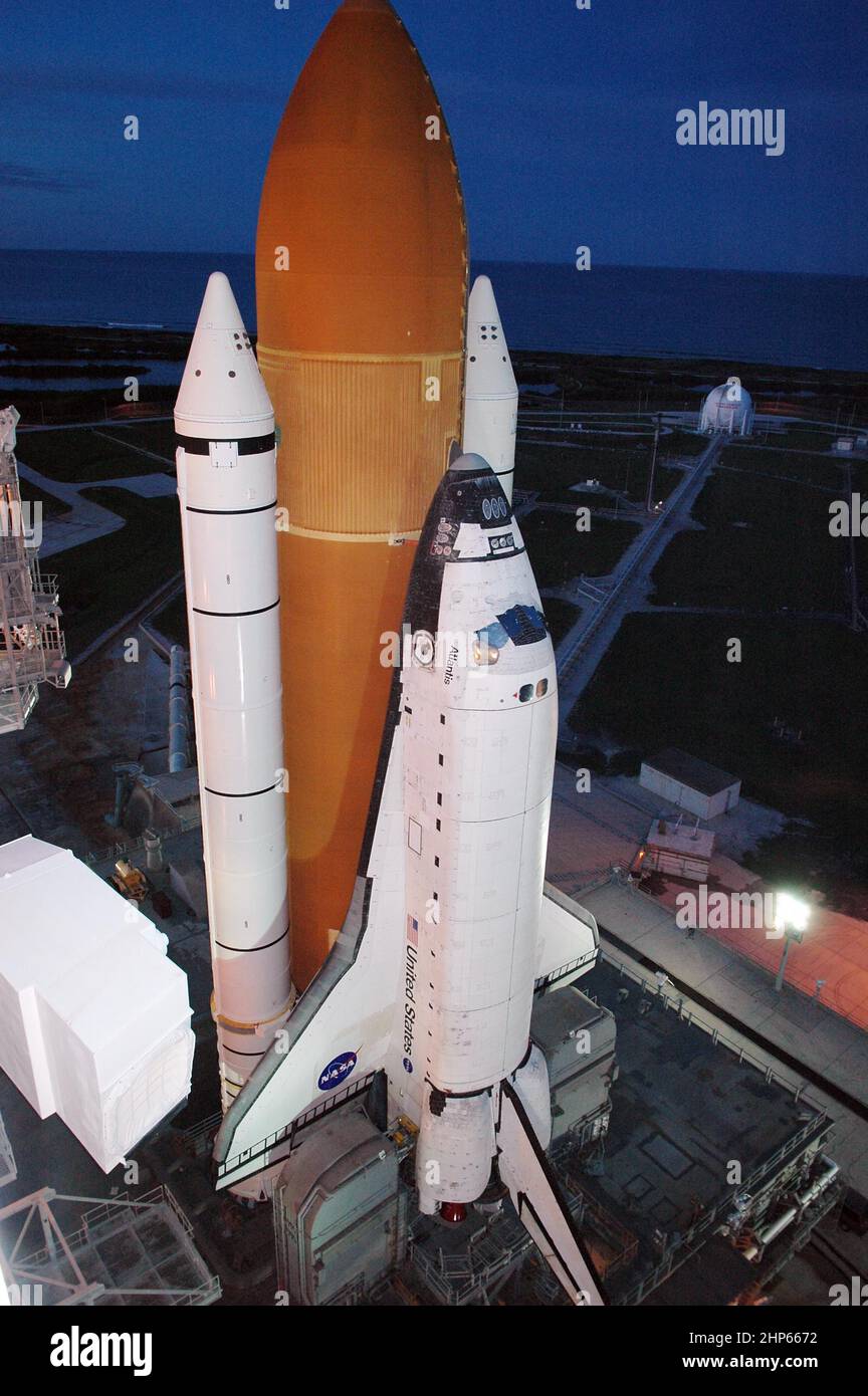 Fixed arm hi-res stock photography and images - Alamy