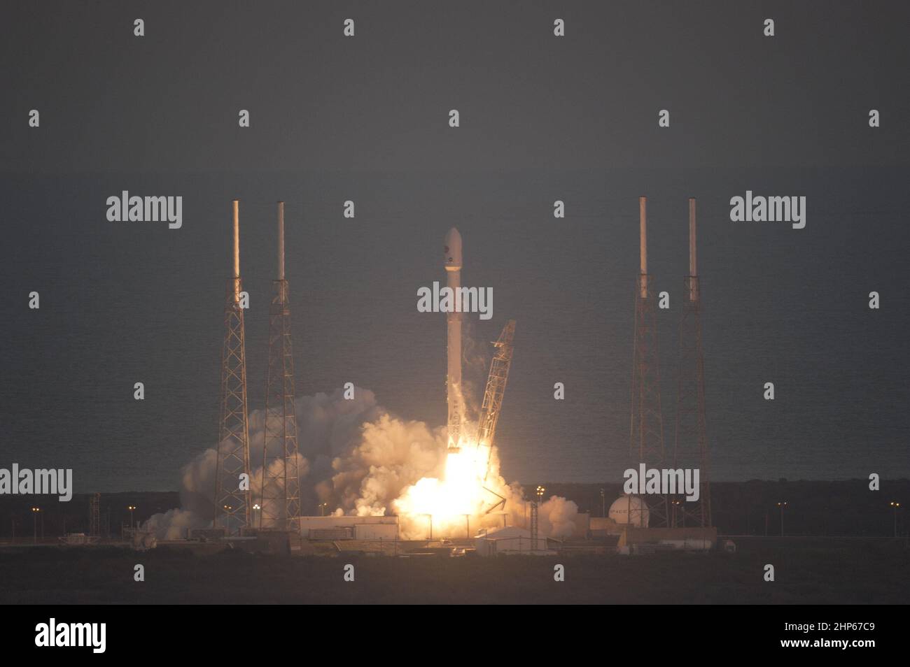 The SpaceX Falcon 9 rocket lifts off from Space Launch Complex 40 at ...