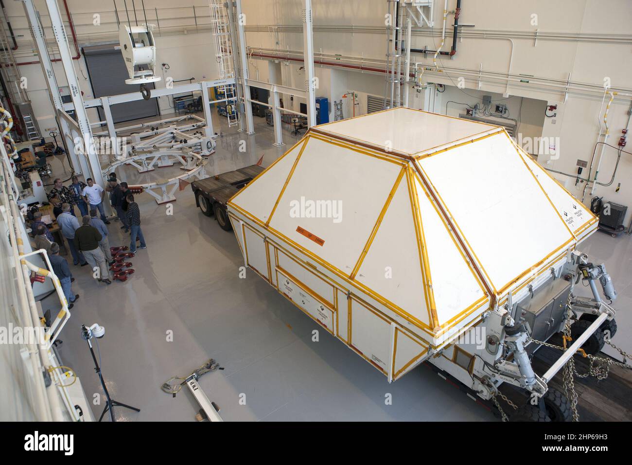 NASA's Orion spacecraft arrives inside the Launch Abort System Facility ...
