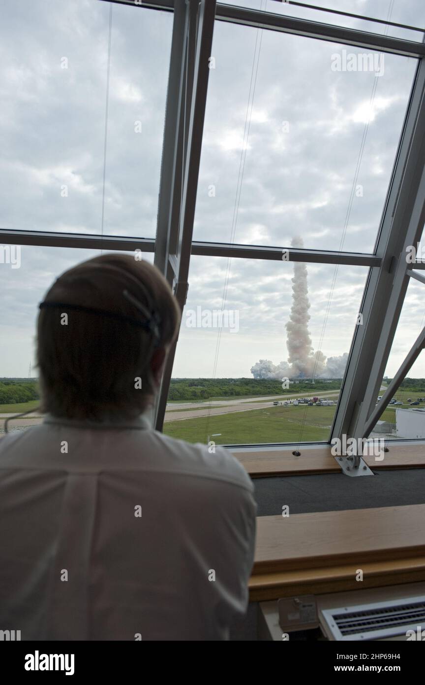 Firing room 4 hi-res stock photography and images - Alamy
