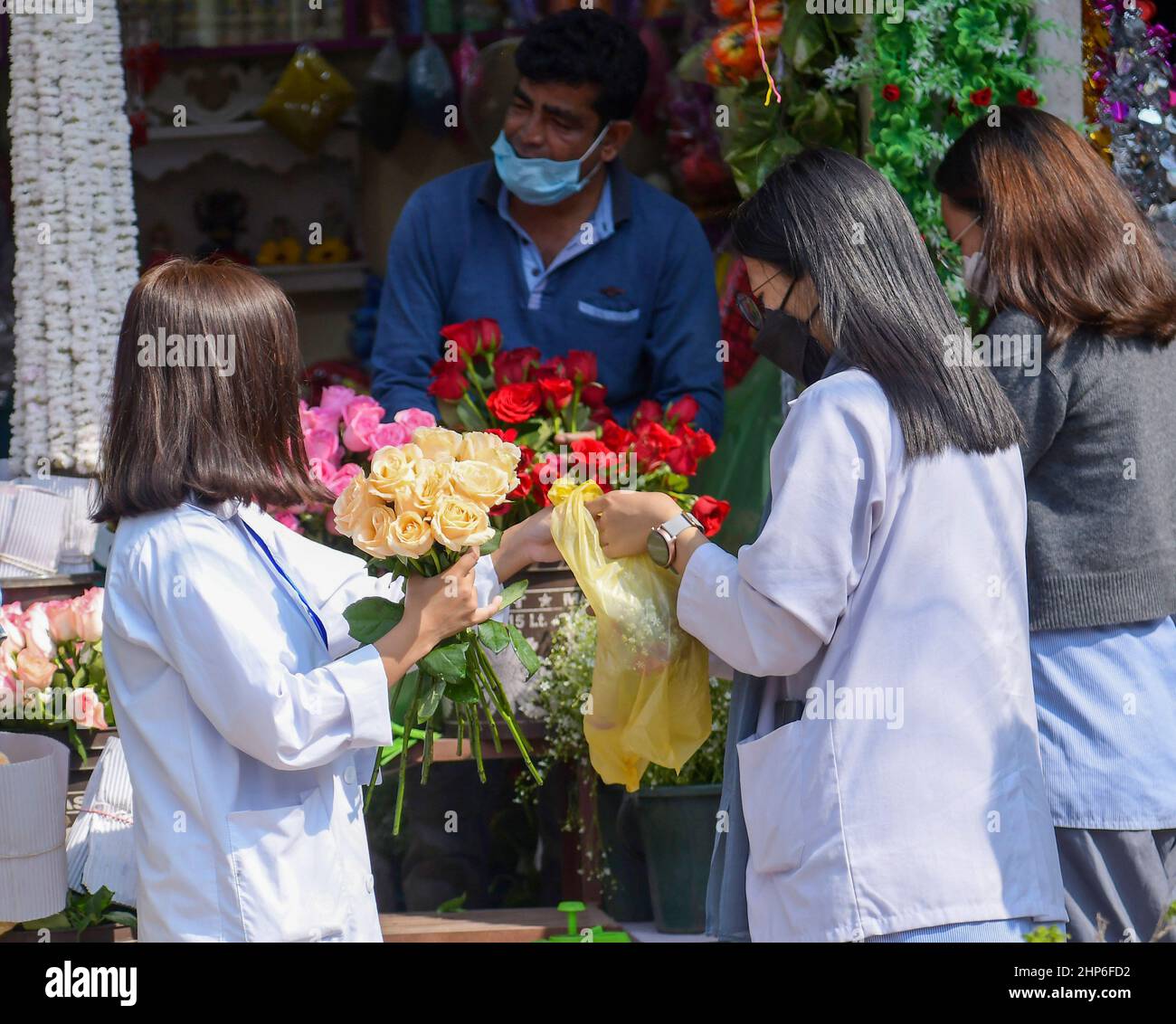 People buying red roses on Valentine’s Day in Agartala. Tripura, India ...