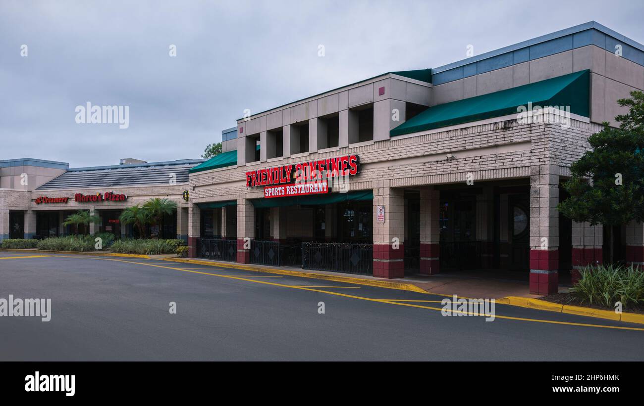 Friendly confines restaurant hi-res stock photography and images - Alamy