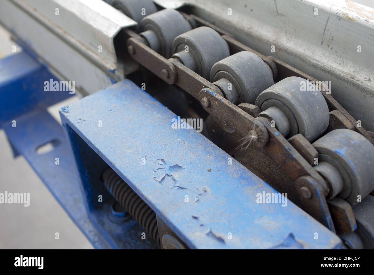 conveyor line assembly Stock Photo - Alamy