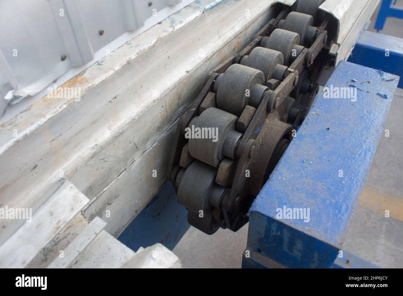 conveyor line assembly Stock Photo - Alamy