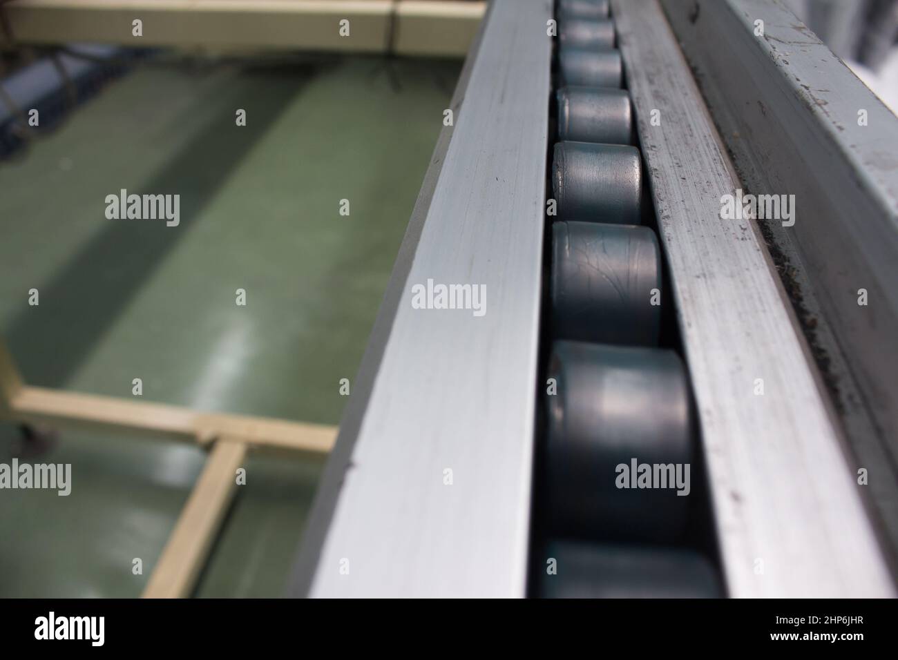 Conveyor line assembly Stock Photo - Alamy