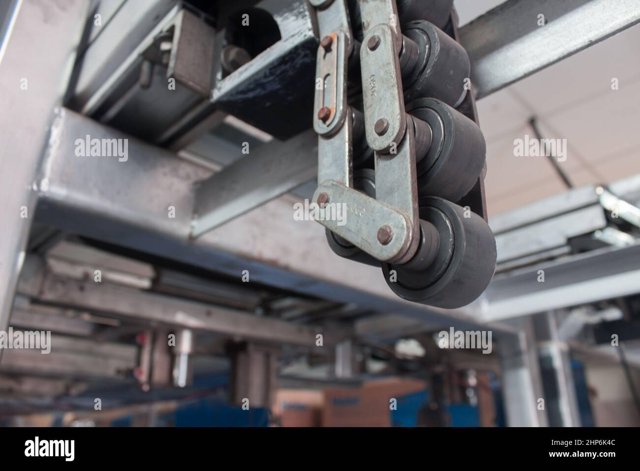 conveyor line assembly Stock Photo - Alamy