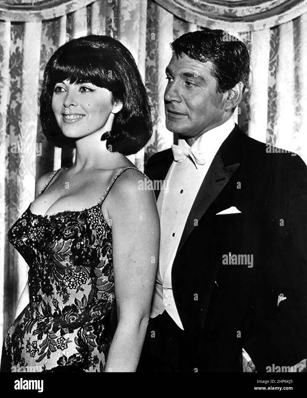 Gene barry hi-res stock photography and images - Alamy