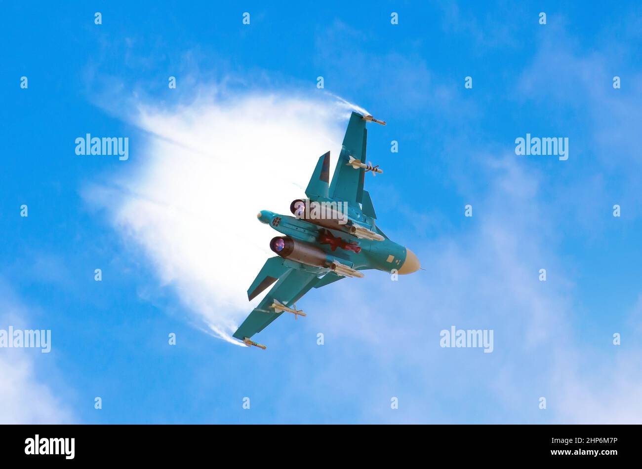 Fighter jet flying on clouds hi-res stock photography and images - Alamy