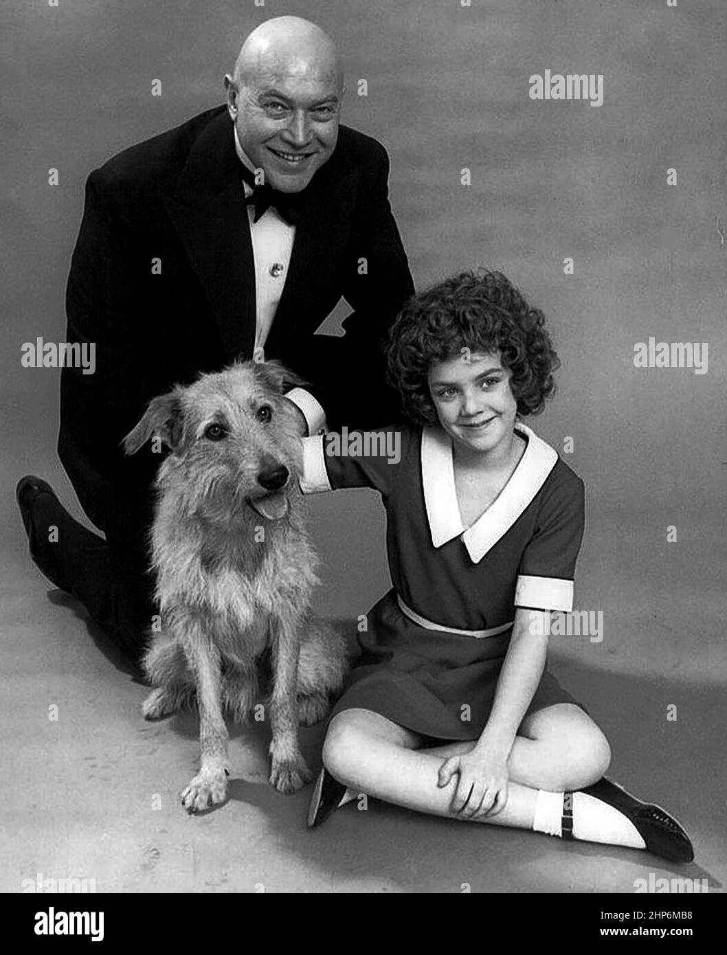 Annie musical 1977 hi-res stock photography and images - Alamy