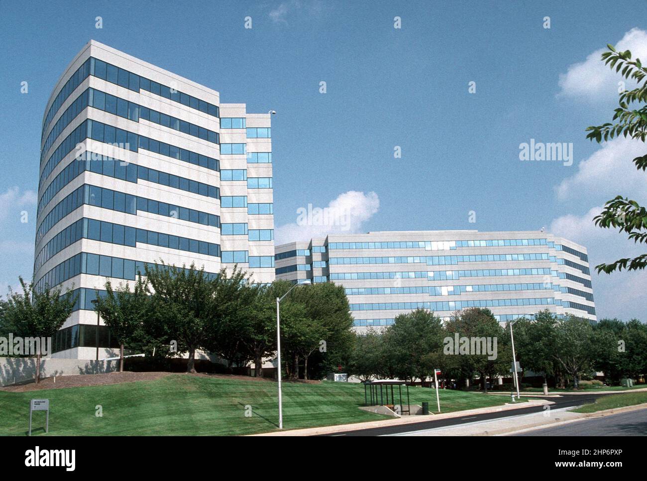 Nih rockledge offices hi-res stock photography and images - Alamy