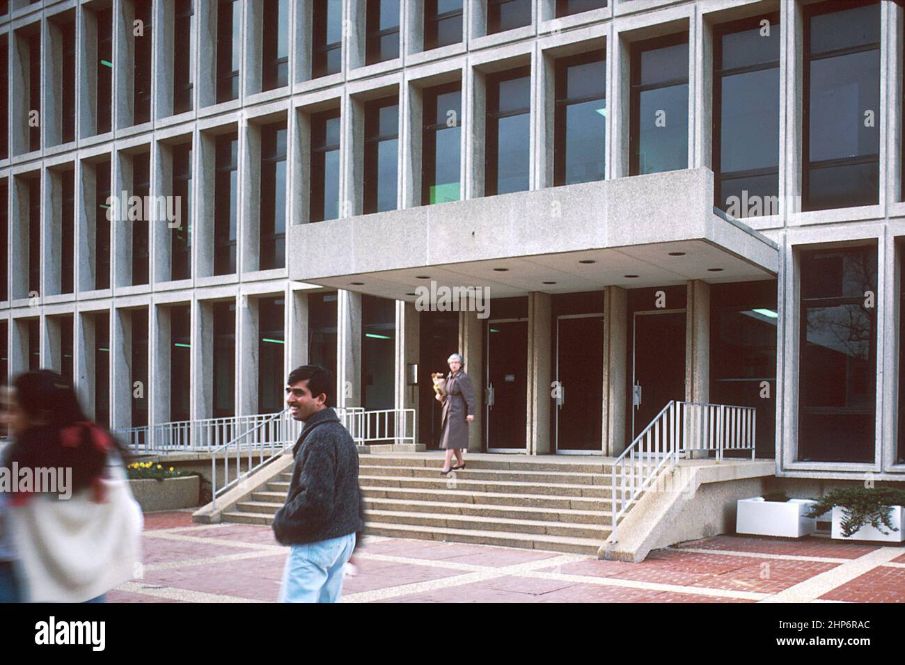 Nih building 37 hi-res stock photography and images - Alamy