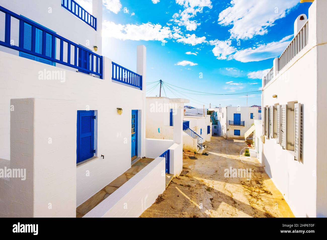 Greek whitewashed outdoor stairs hi-res stock photography and images ...