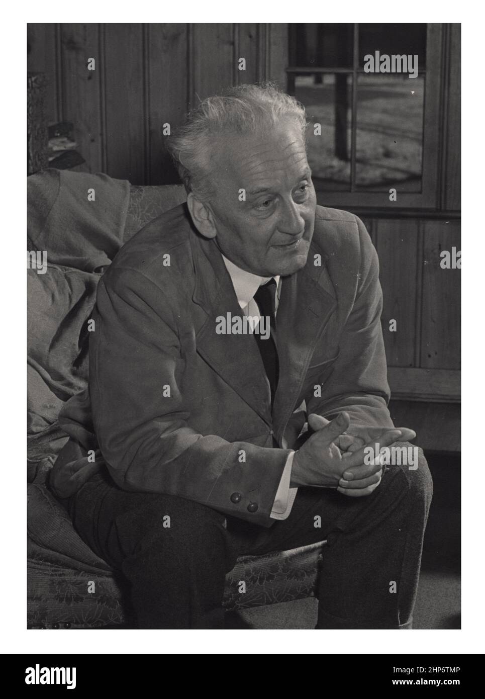 Nobel prize laureate Cut Out Stock Images & Pictures - Alamy