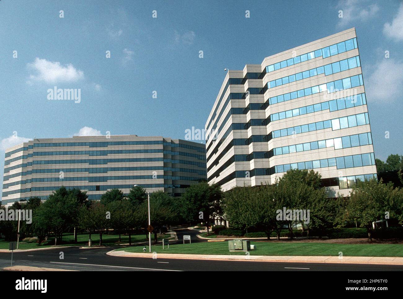 2002 nih campus hi-res stock photography and images - Alamy