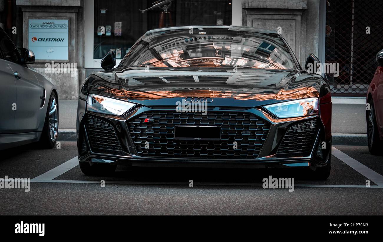 Audi R8 V10 Performance Stock Photo - Alamy