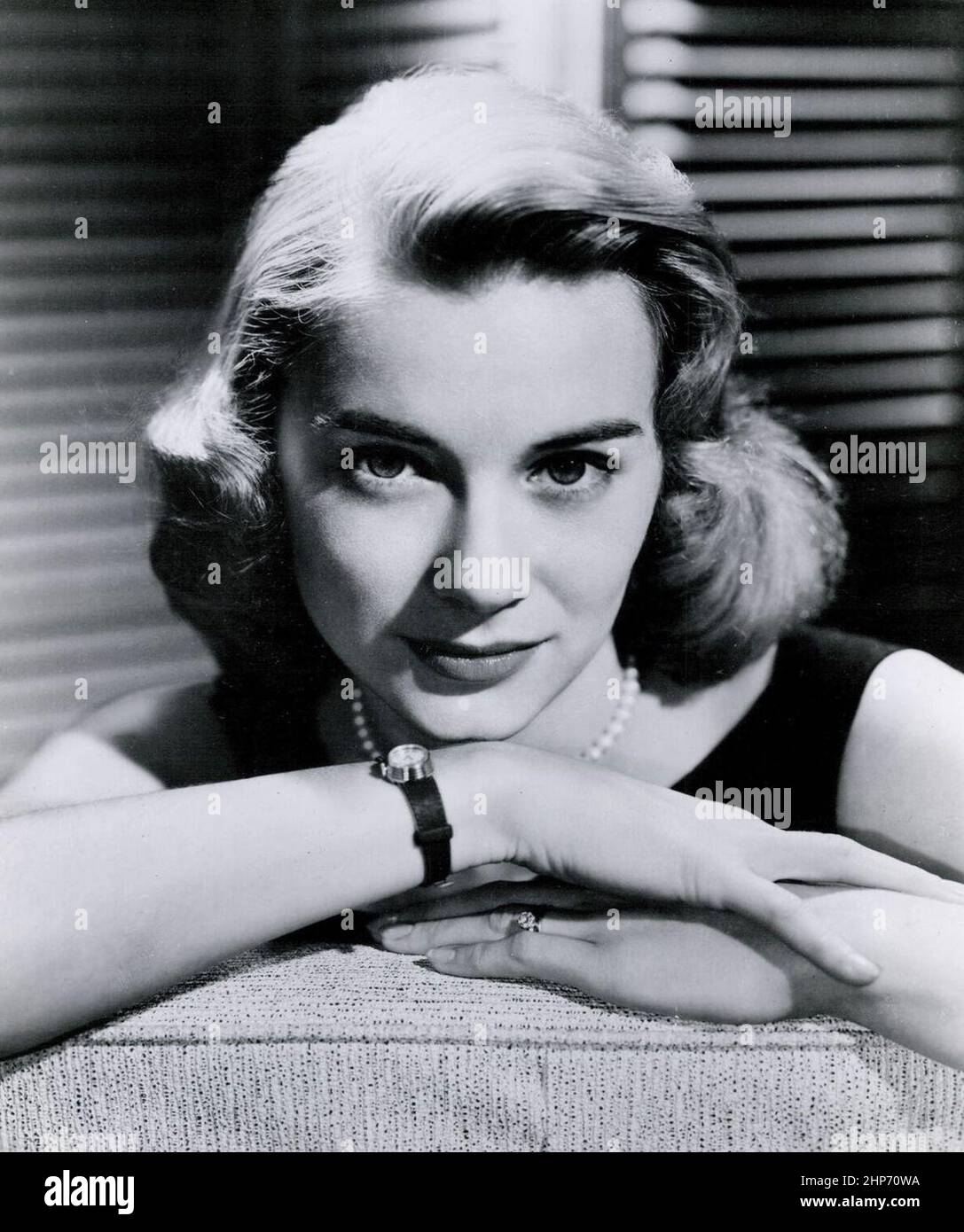 Hope Lange in a 1958 keynote TV photo ca. 1958 Stock Photo - Alamy