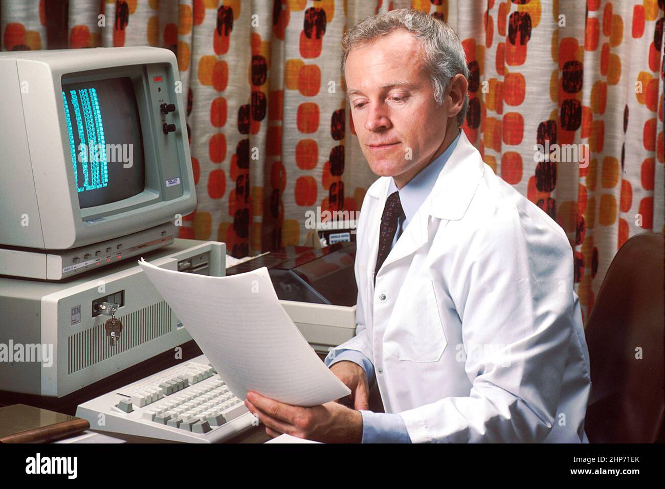 1987 computer hi-res stock photography and images - Alamy