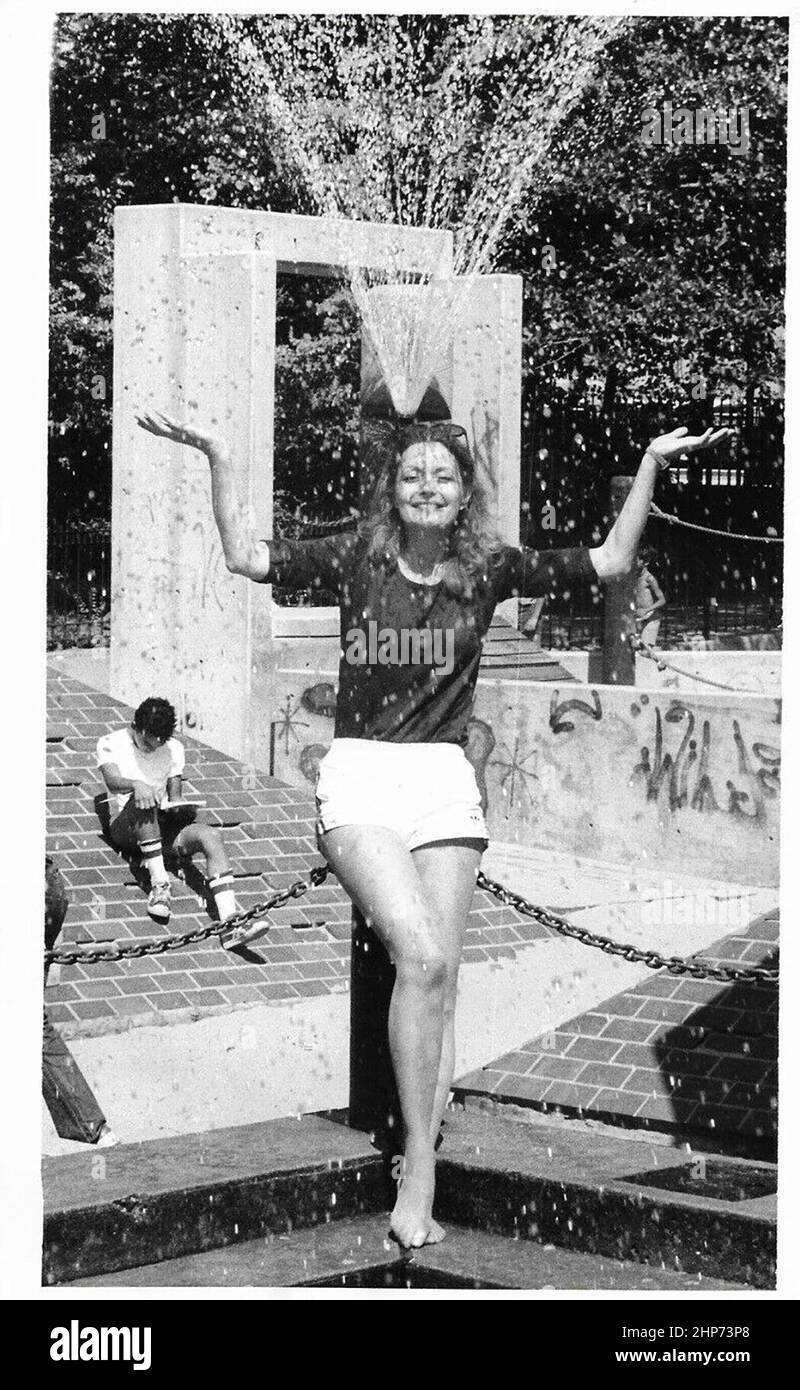 Actress Constance Towers in in Central Park ca. 1977 Stock Photo - Alamy