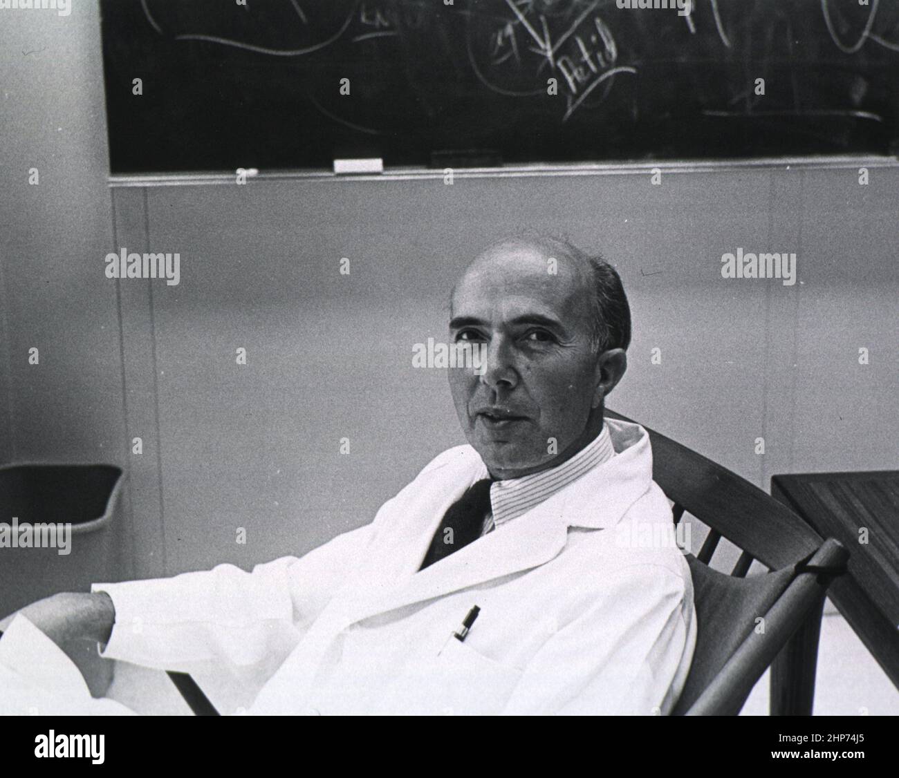 Dulbecco hi-res stock photography and images - Alamy