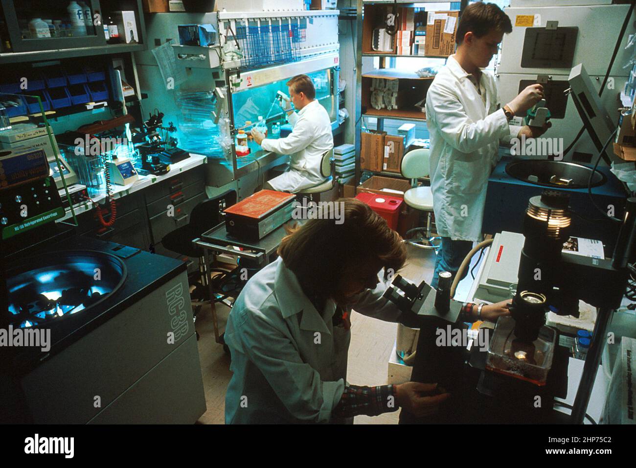 1980s laboratory hi-res stock photography and images - Alamy