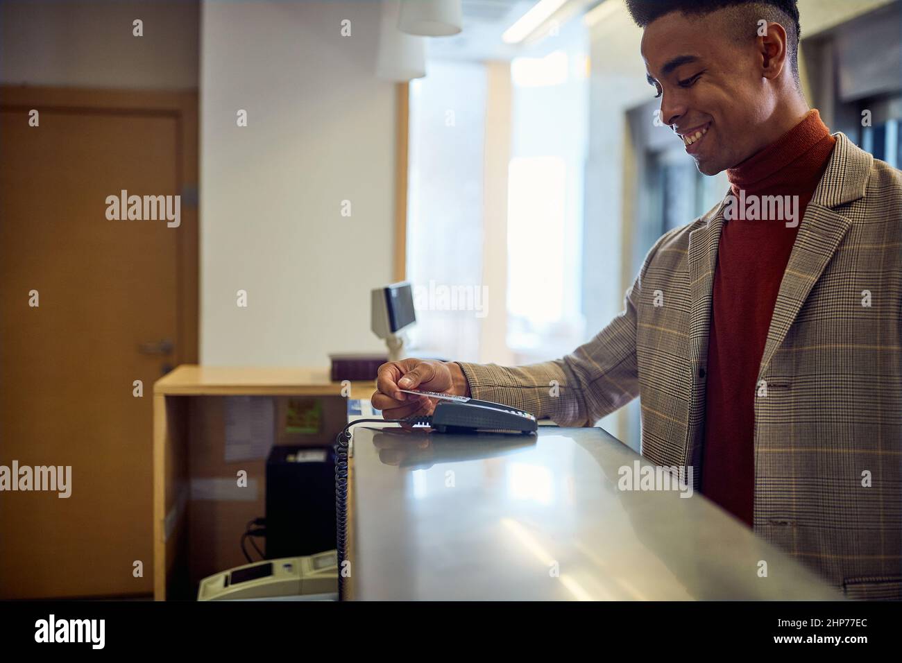 Hotel bill reception hi-res stock photography and images - Alamy