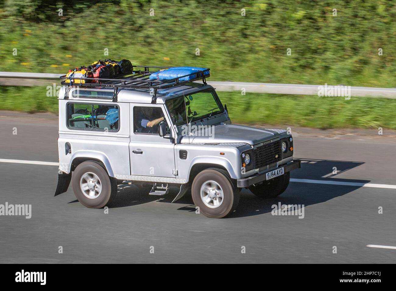2004 land rover defender hard top td5 four wheel drive hi-res stock ...