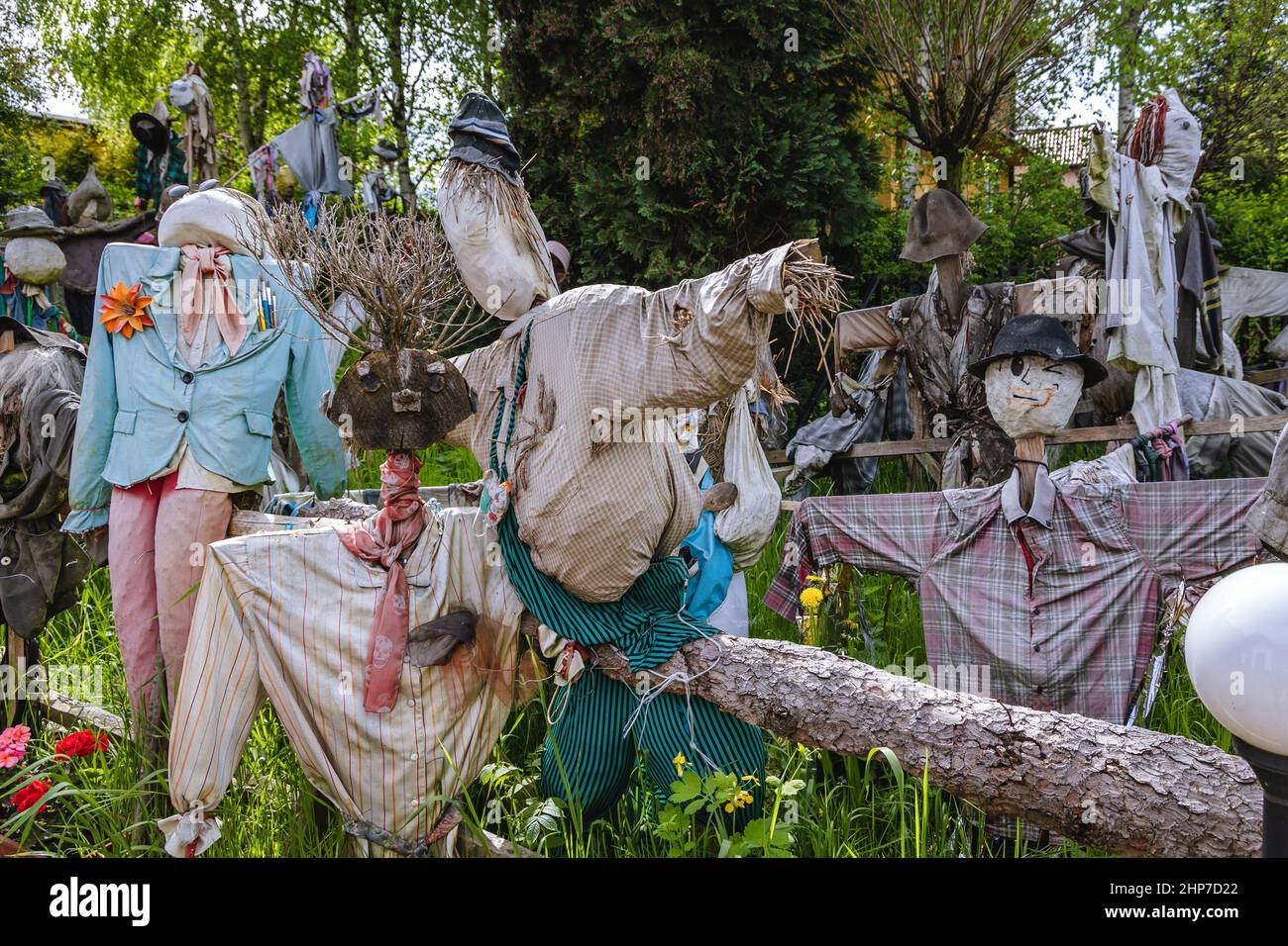 Scarecrow art hi-res stock photography and images - Alamy