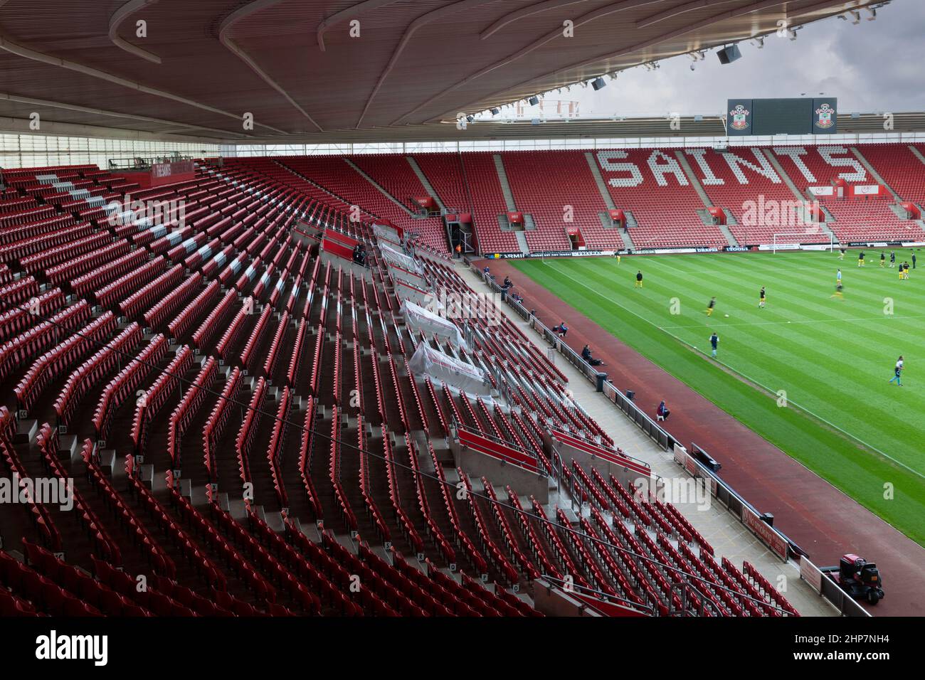 English soccer ground stadium hi-res stock photography and images - Alamy