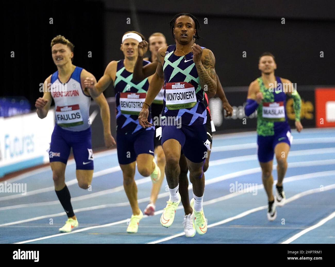 USA's Kahmari Montgomery on the way to winning the Men's 400m final ...