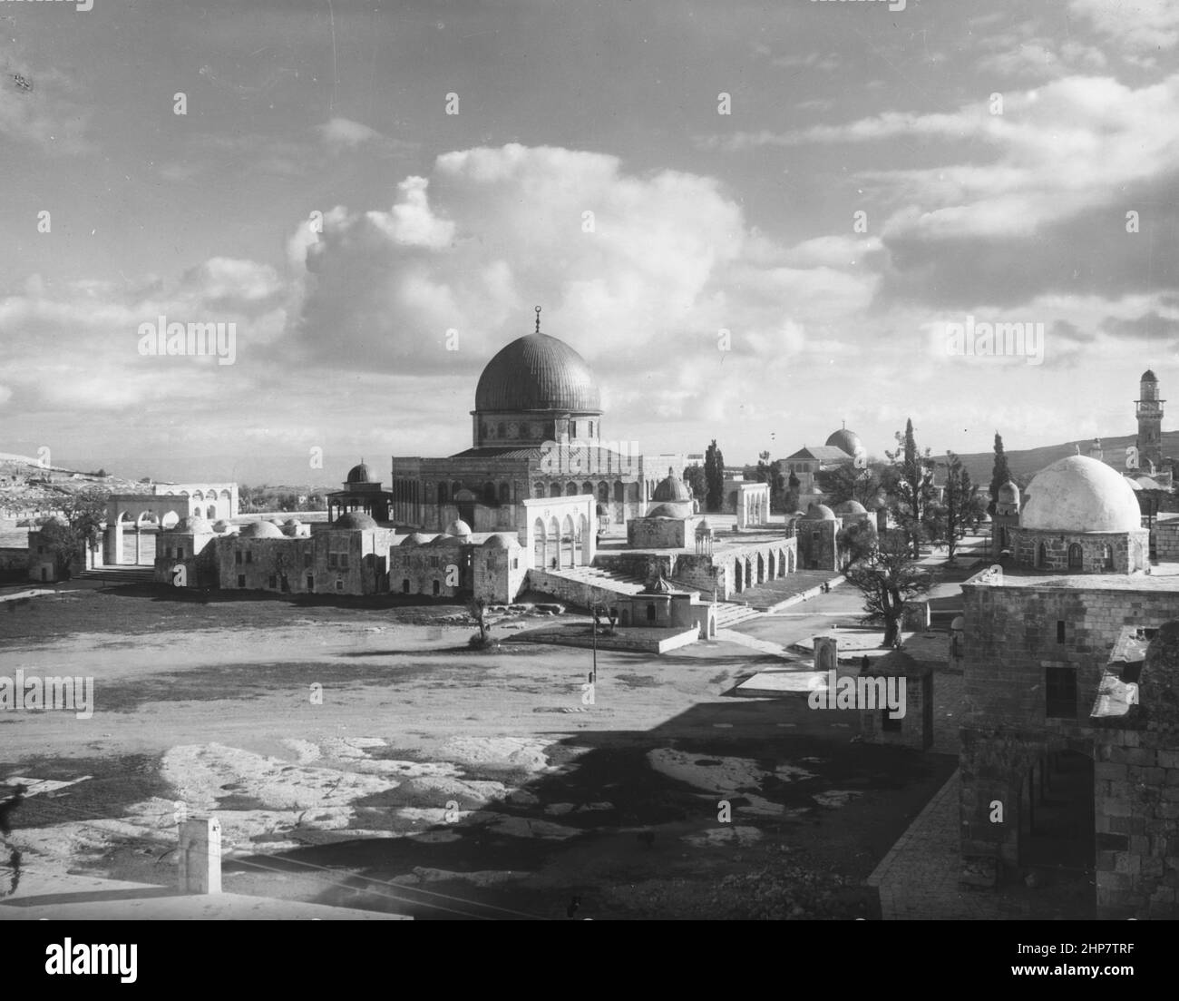 Middle East History: Mosque of Omar [i.e. Dome of the Rock] Location ...