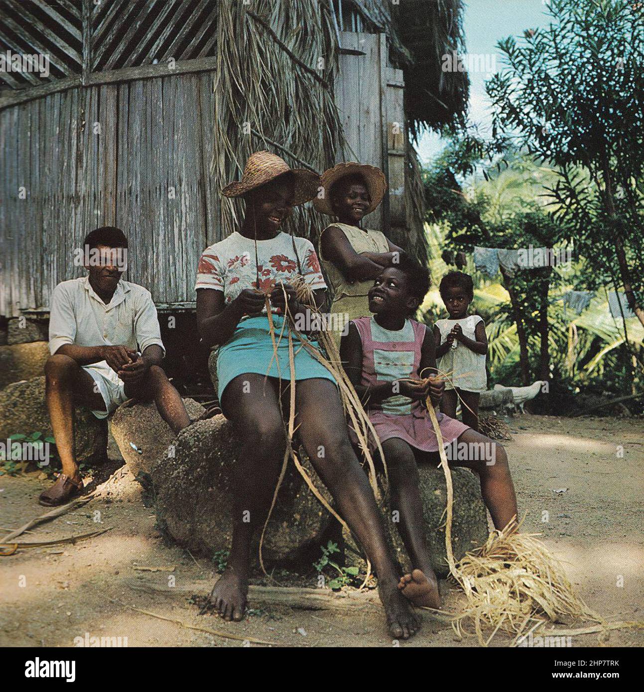 Seychellois people 1970s weaving hi-res stock photography and images ...