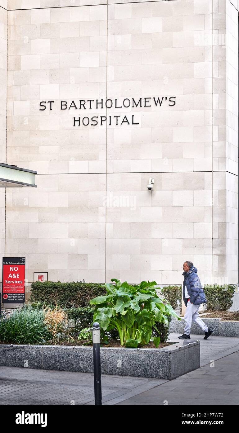 St bartholomew hospital london hi-res stock photography and images - Alamy