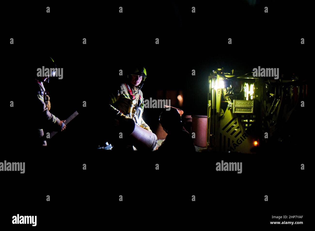 Storm damage, caused by Storm Eunice, South West London, uk Fire crew ...