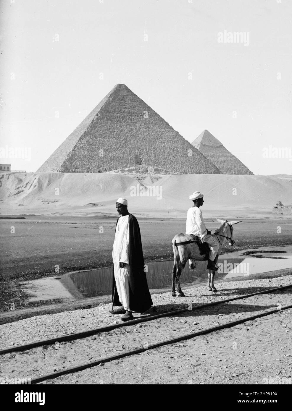 Middle East History: Egyptian views (original caption: The pyramids of ...