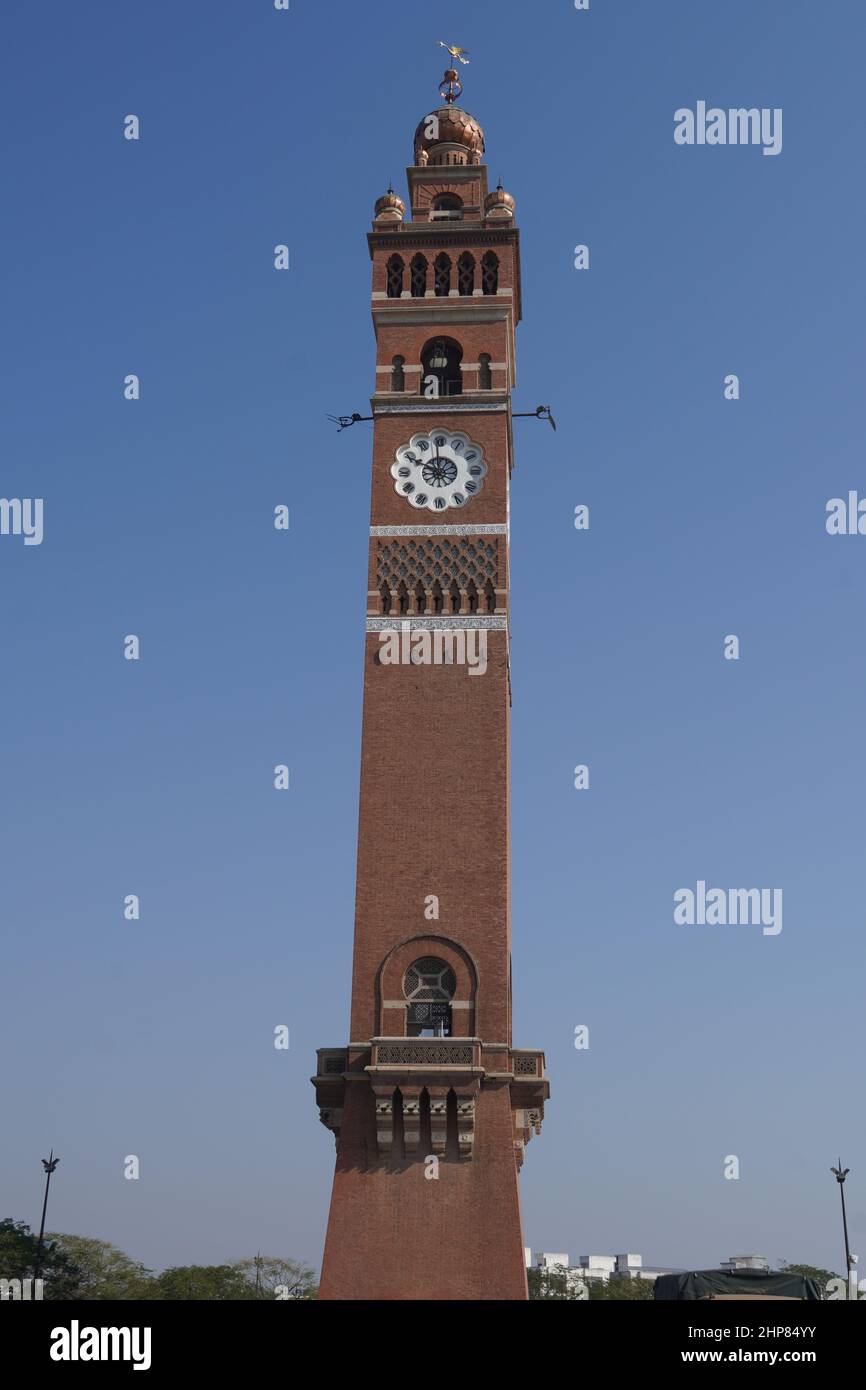 Full tower view hi-res stock photography and images - Alamy