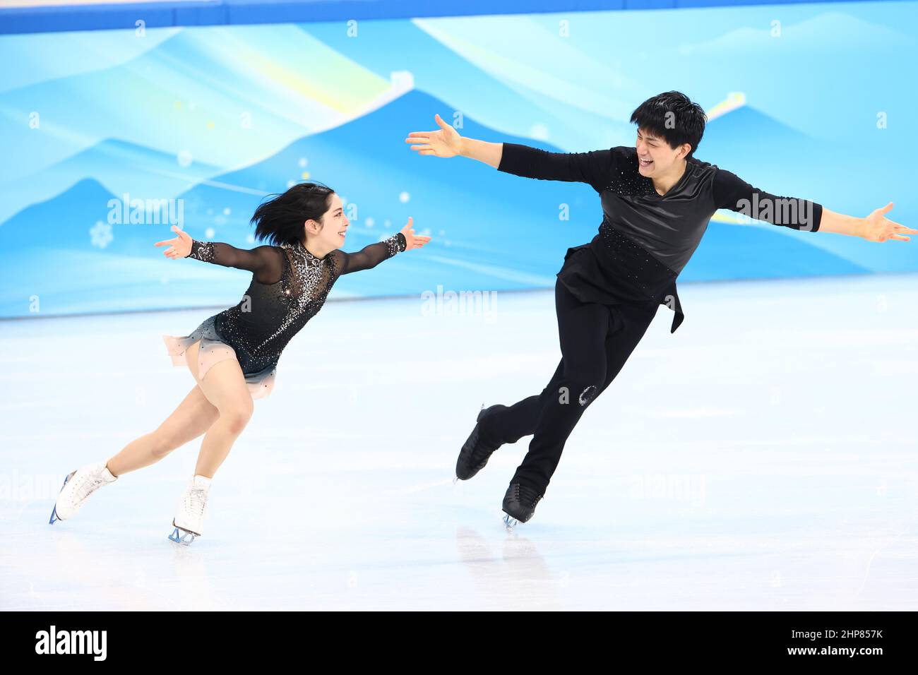 Beijing, China. 19th Feb, 2022. Riku Miura & Ryuichi Kihara (JPN) Figure Skating : Team Pairs ...