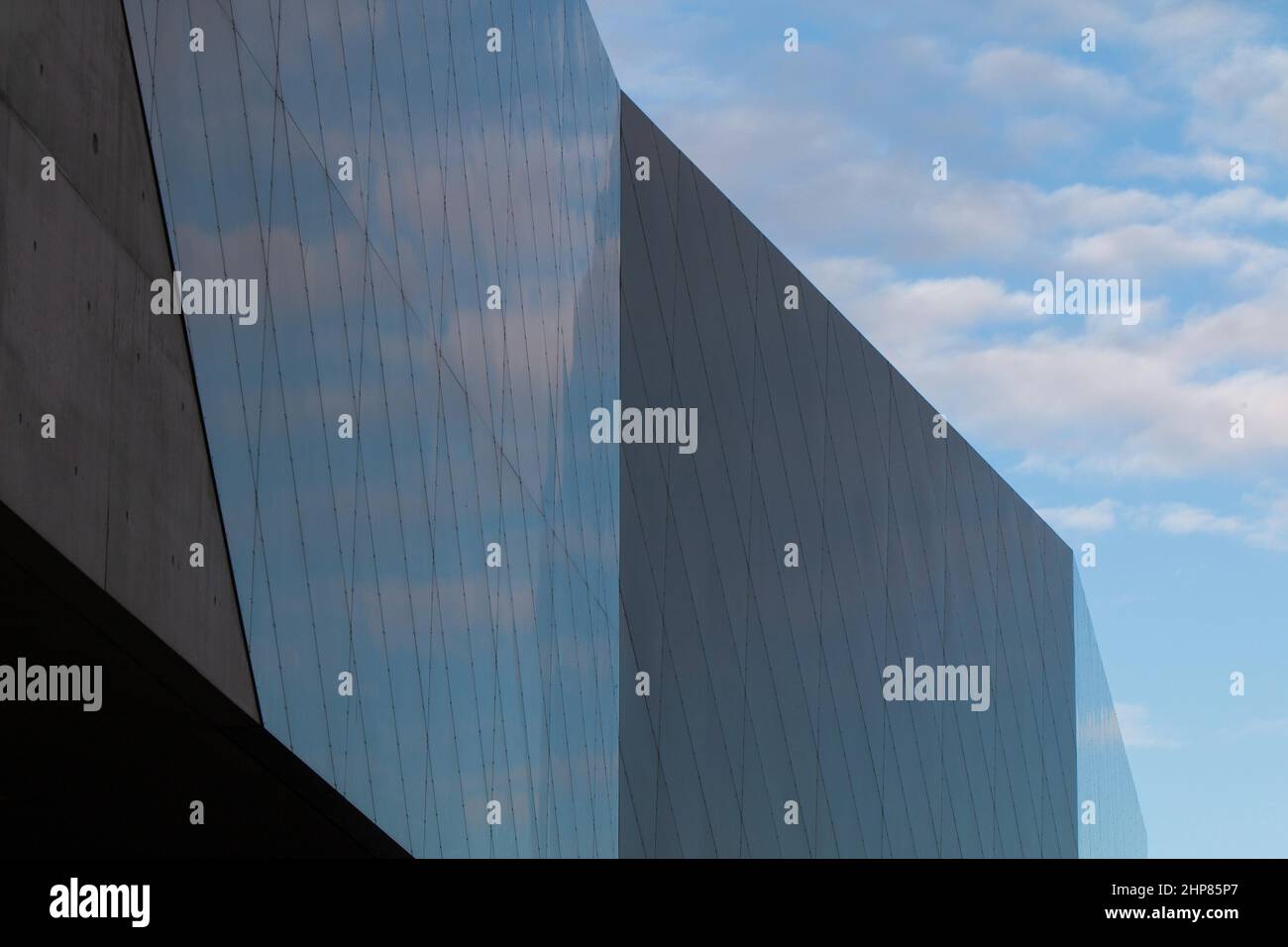 Glass facade of a modern building Stock Photo - Alamy